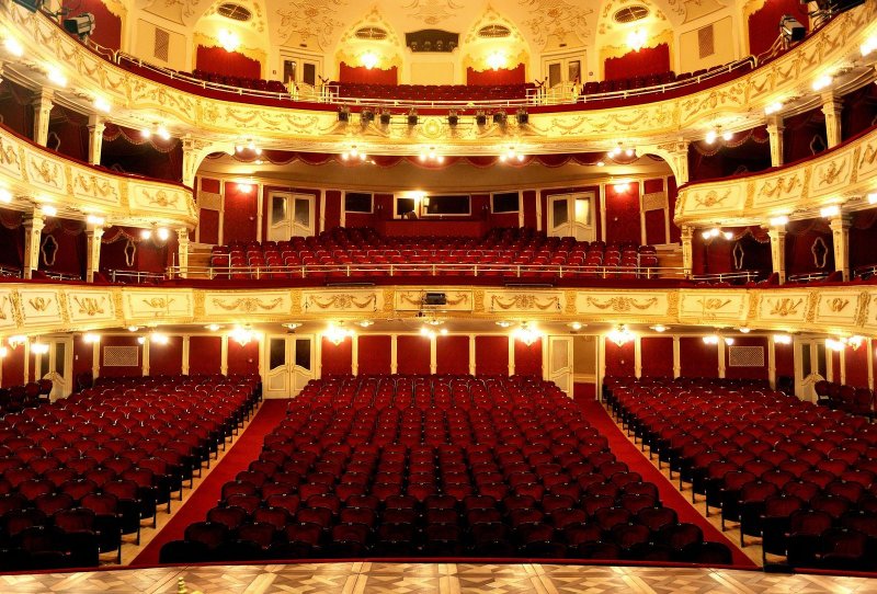 A Vígszínház az új grund! - Corn&Soda